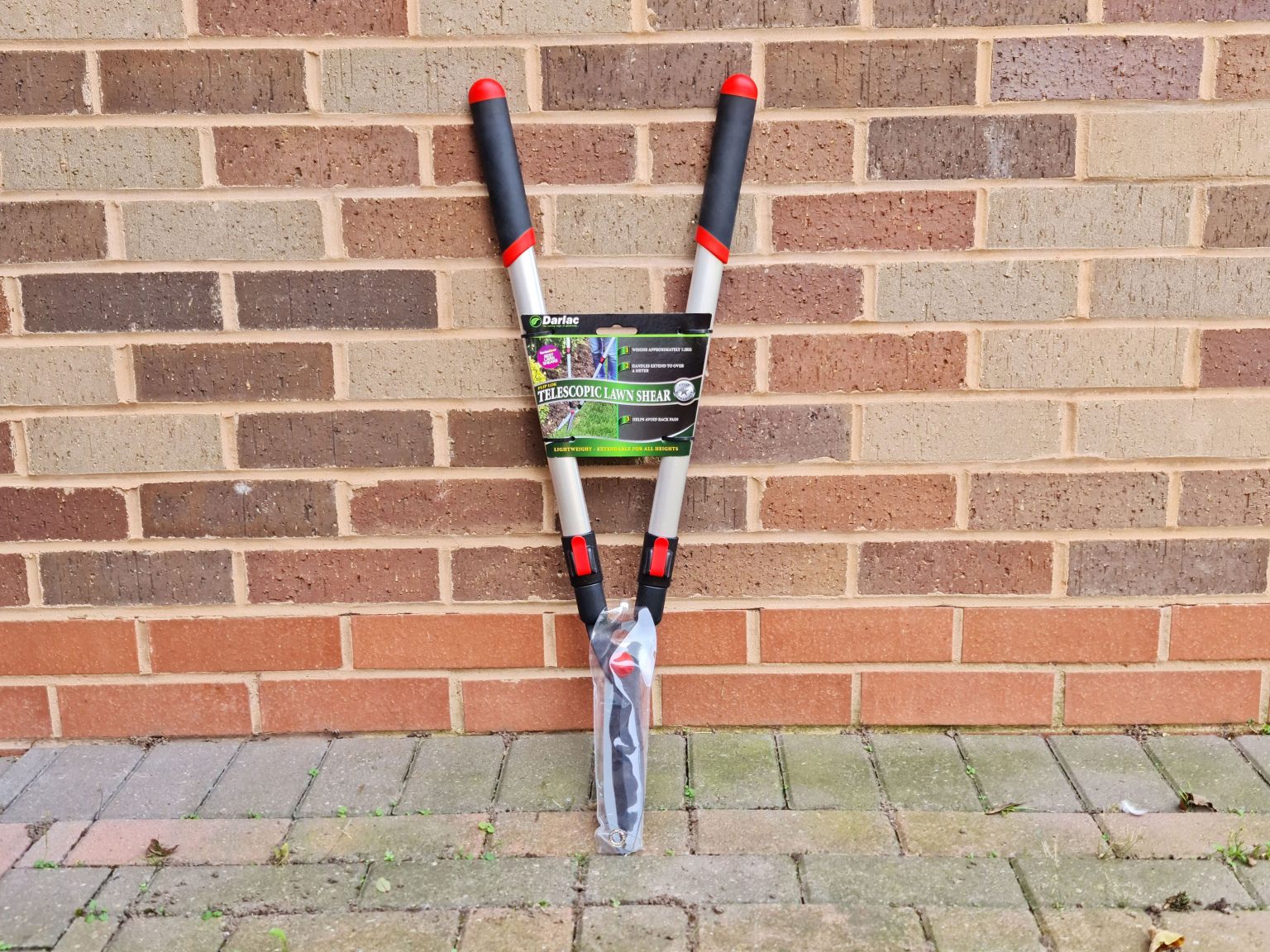 5 Best Edging Shears | For Trimming Lawn Edges | UK