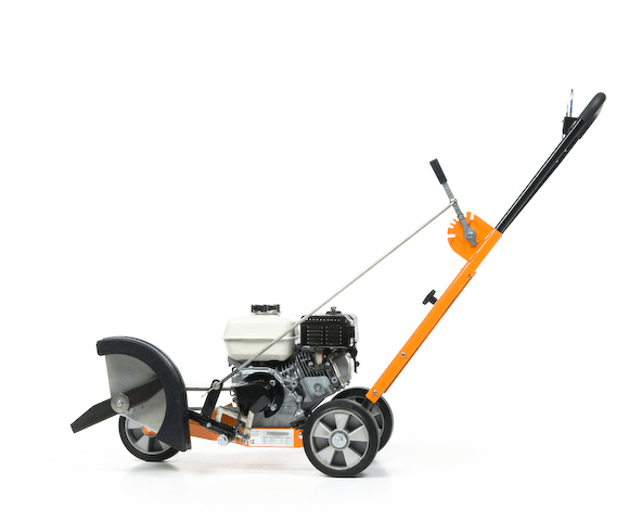 7 Best Lawn Edgers | Manual & Petrol Edgers | UK