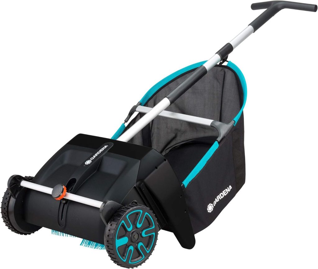 5 Best Lawn Sweepers | Push And Towed Leaf Collectors | UK