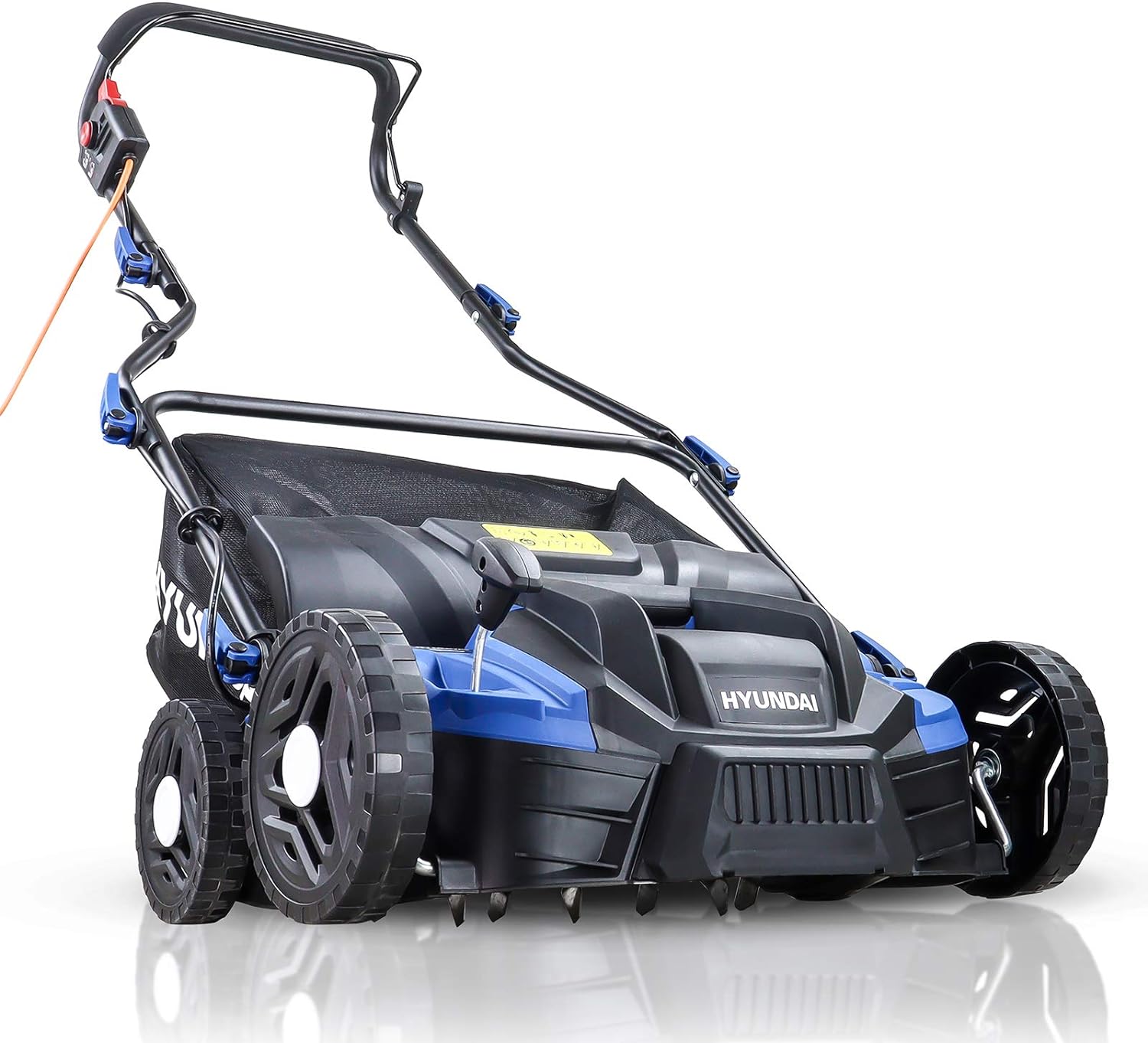 7 Best Lawn Aerators | Electric, Manual, Plug Aerators | UK